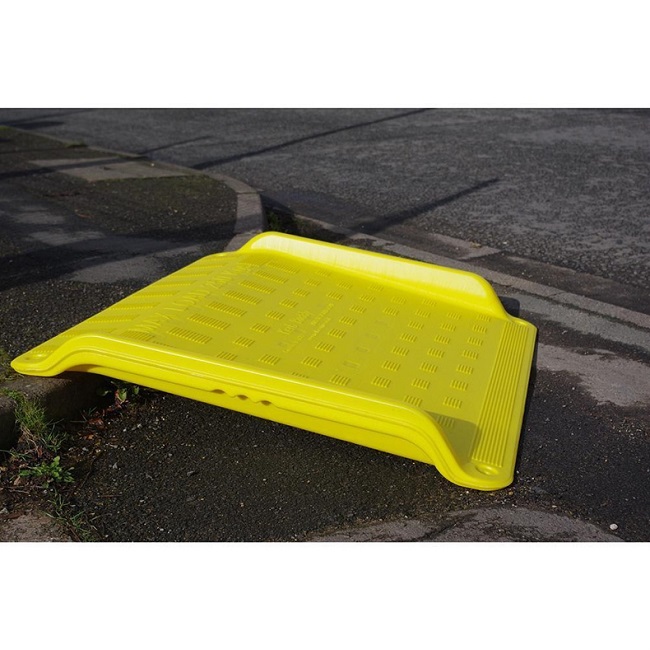 Traffic-Line HDPE Kerb Ramp - Bin Shop
